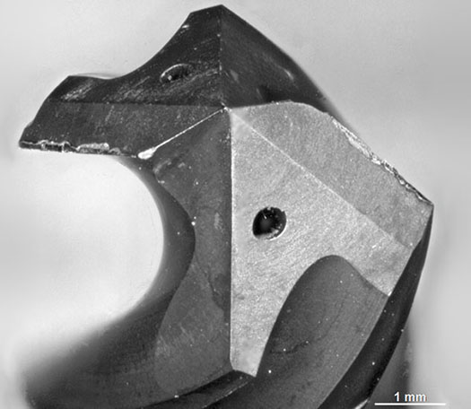 Using Microscopes for Surface Roughness Inspection - Microscope World